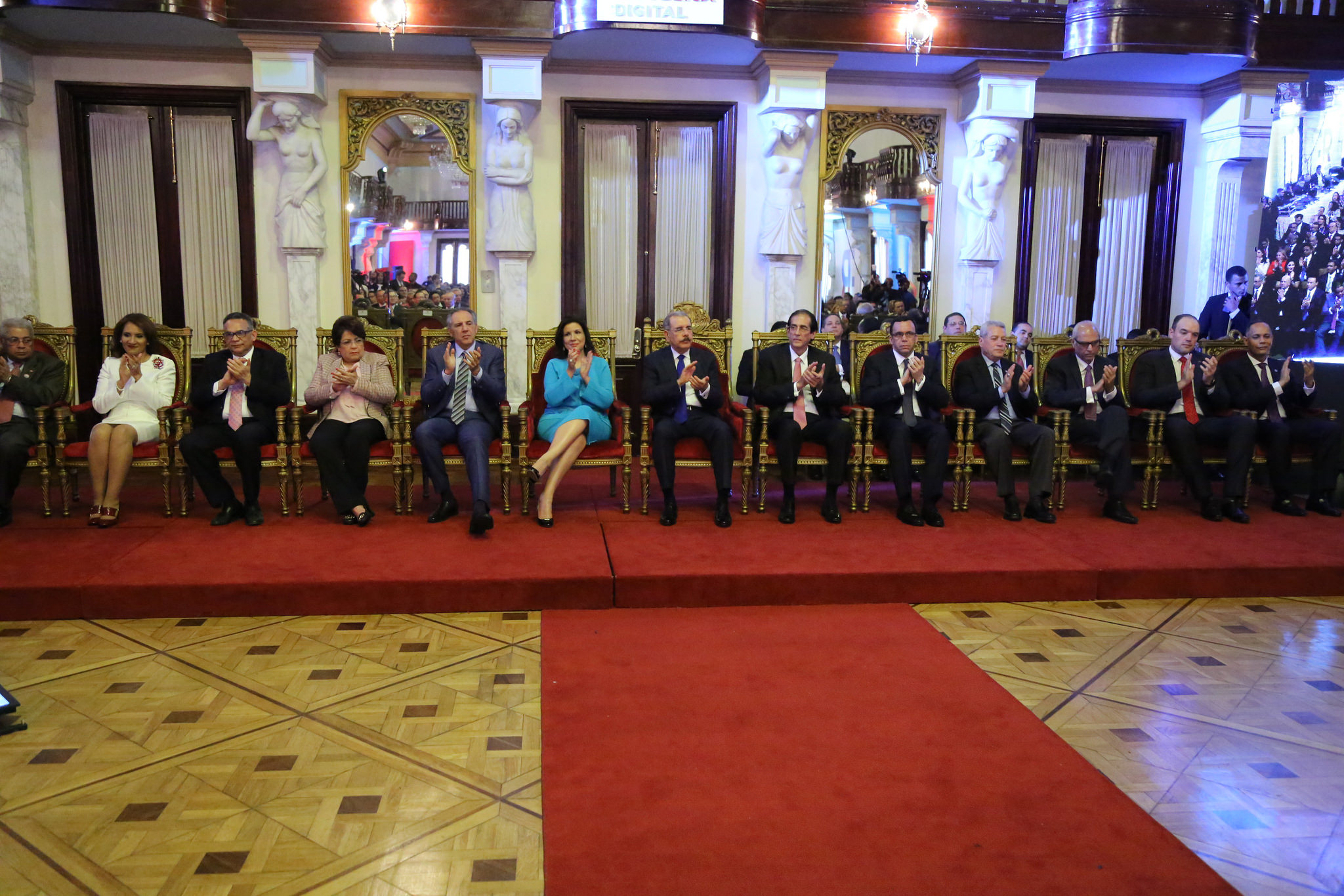 Valoran lanzamiento de Servicios en Línea de República Digital ...